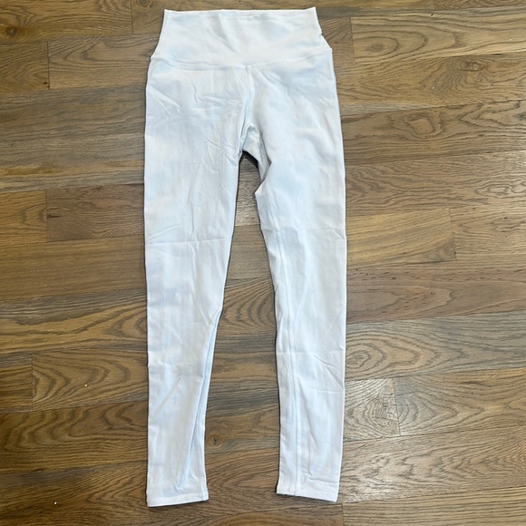 ALO Yoga | Pants & Jumpsuits | Alo Yoga White Leggings Rn 8737 | Poshmark